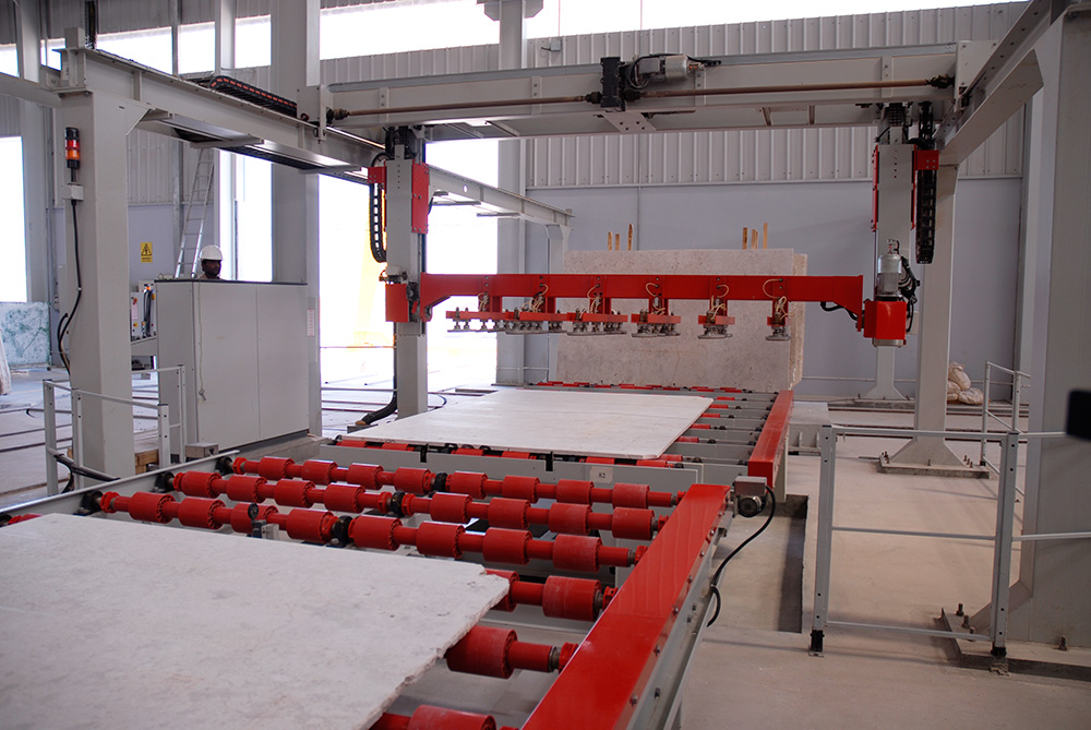 Roller benches for slabs B400